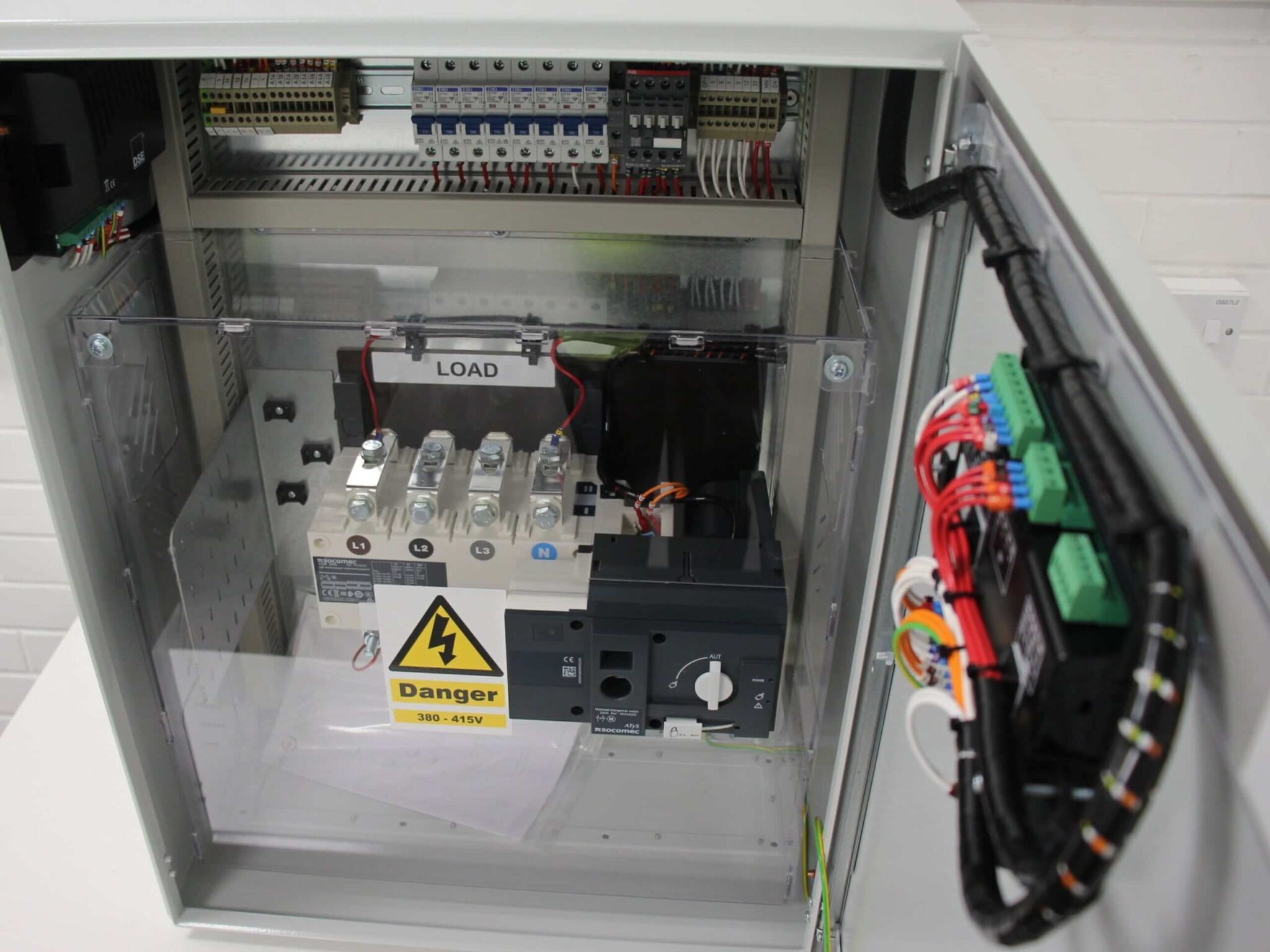 Automatic Transfer Switch (ATS) – MANARS